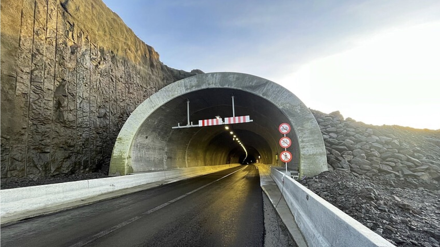 Complete Faroe Islands Tunnels Guide (+ Map & Essential Tips) | Guide to Faroe Islands